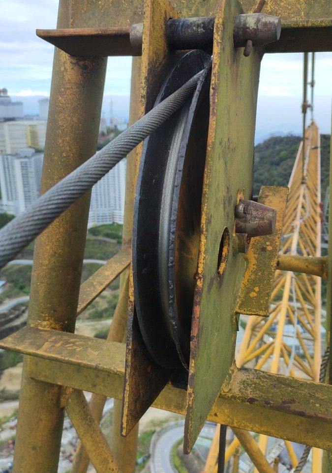 Site Inspection for Crane Wire Rope Failure - Genting Construction ...